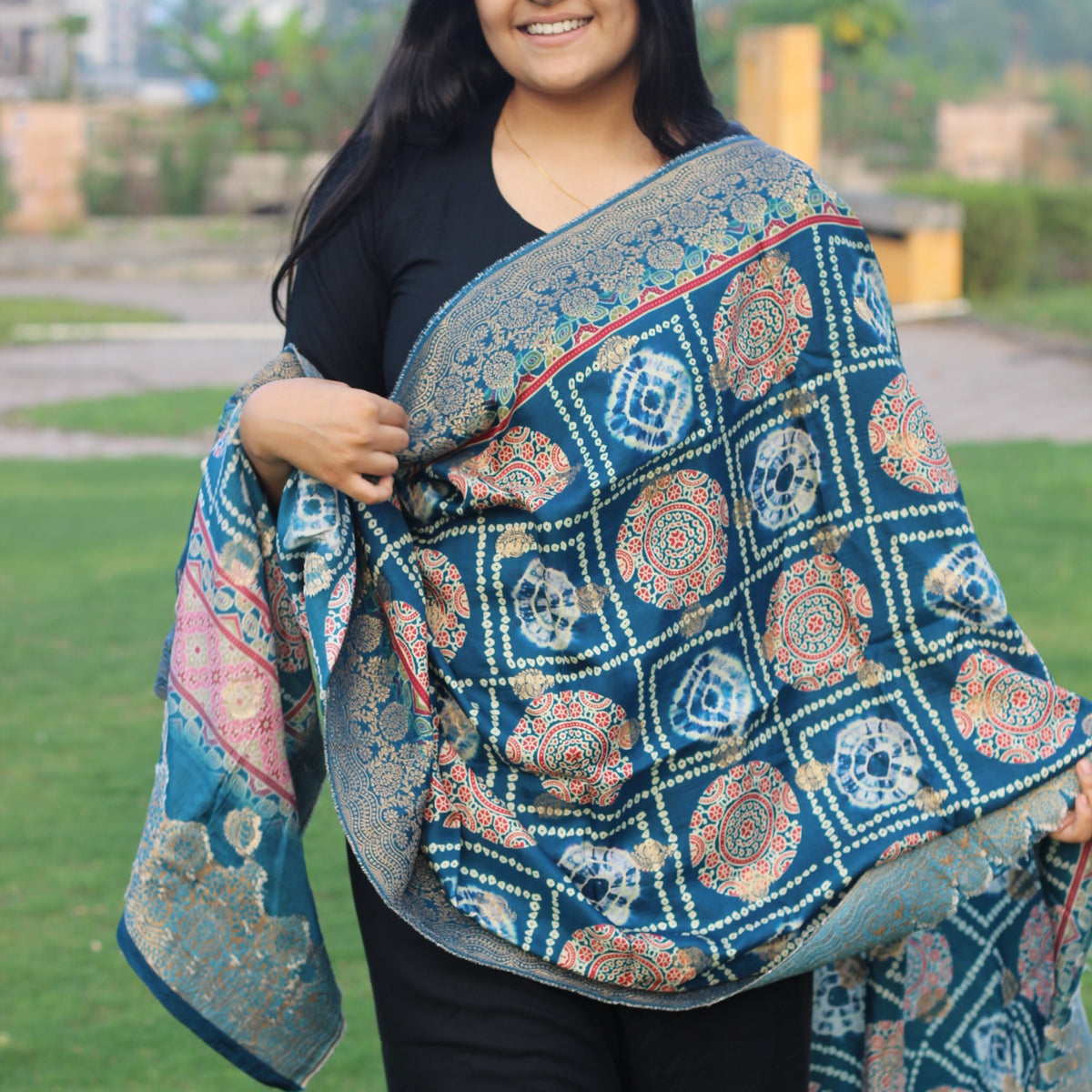 *Restocked* - Ajrakh & Bandhani border Jacquard dupatta – indiefabstore
